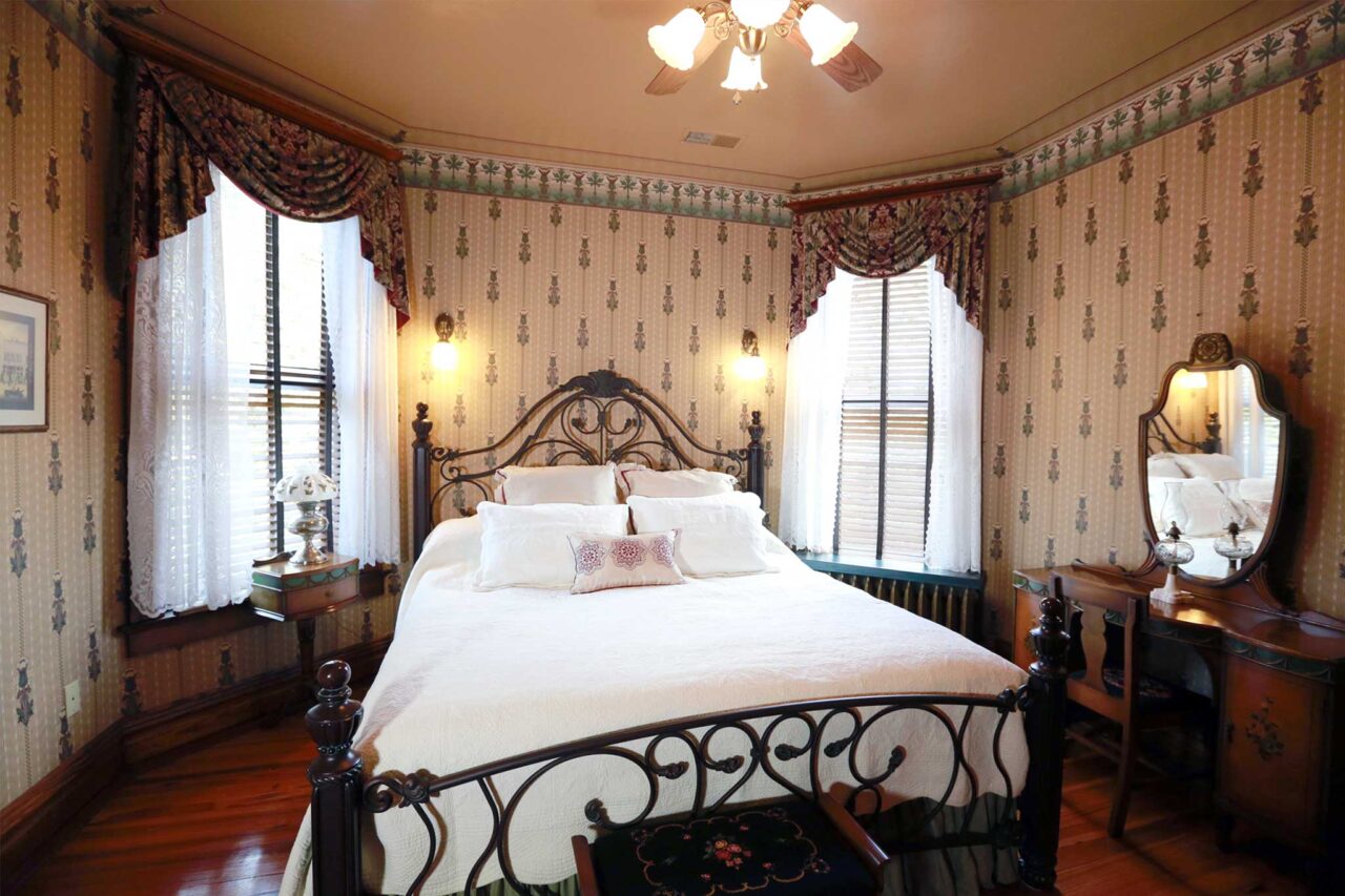 home - A.C. Thomas House