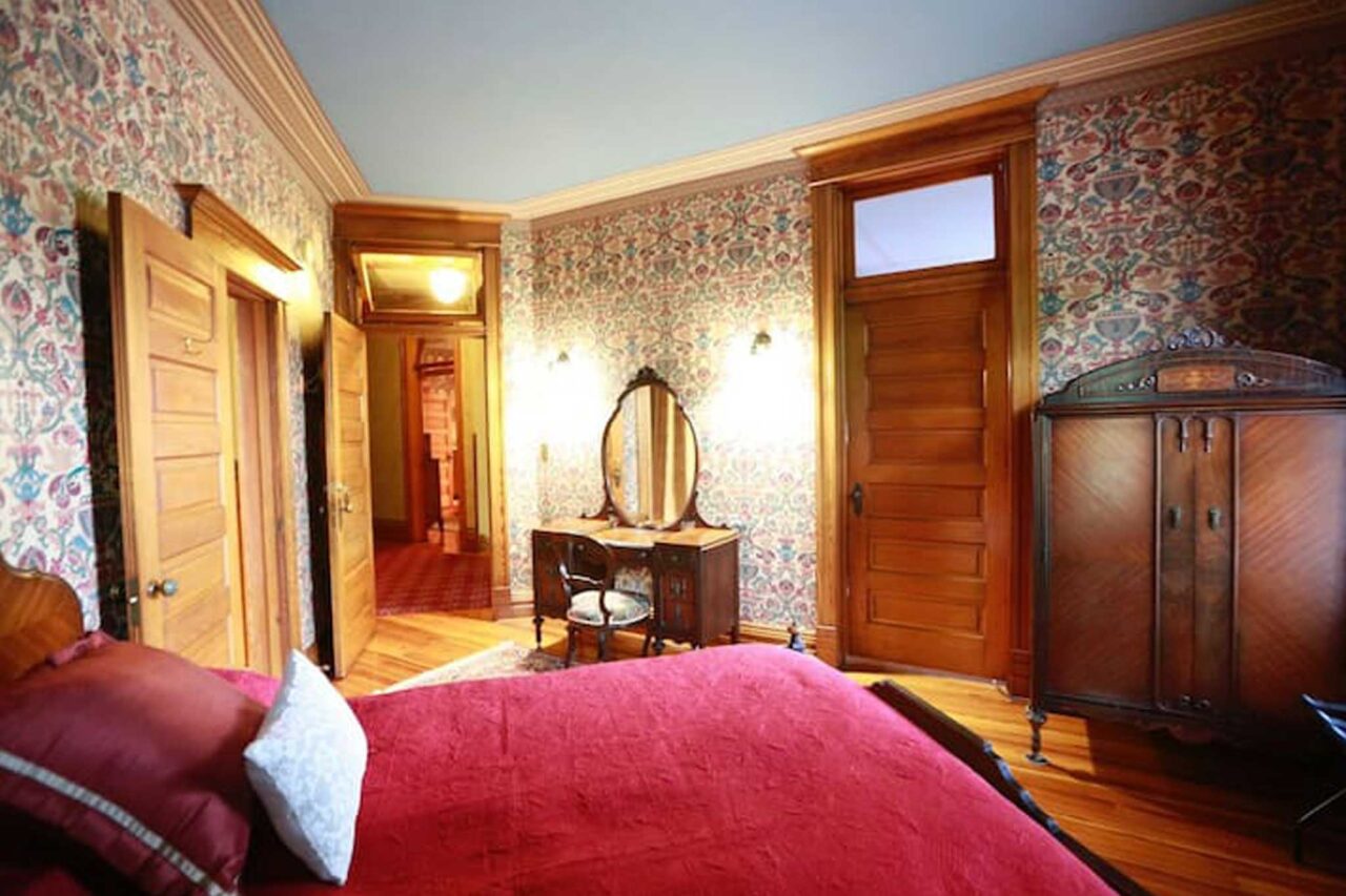 rooms - A.C. Thomas House