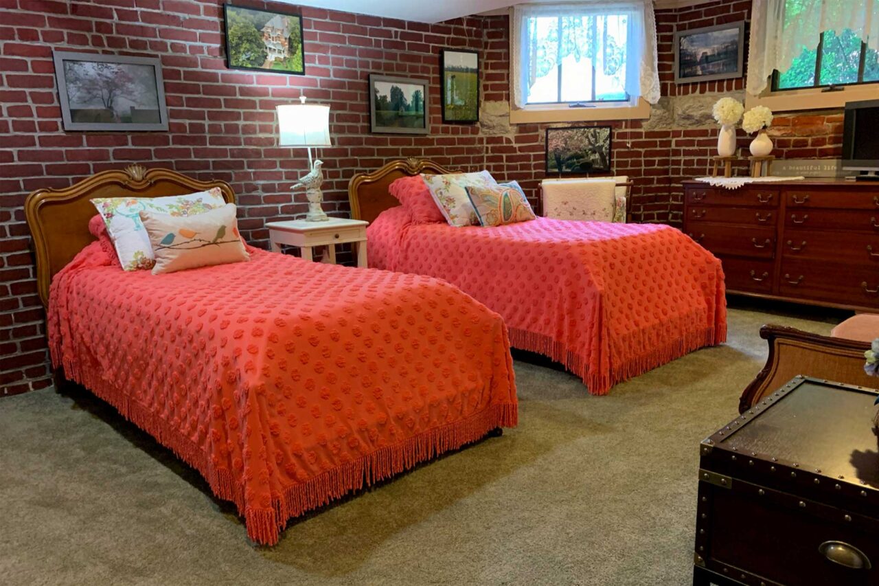 rooms - A.C. Thomas House